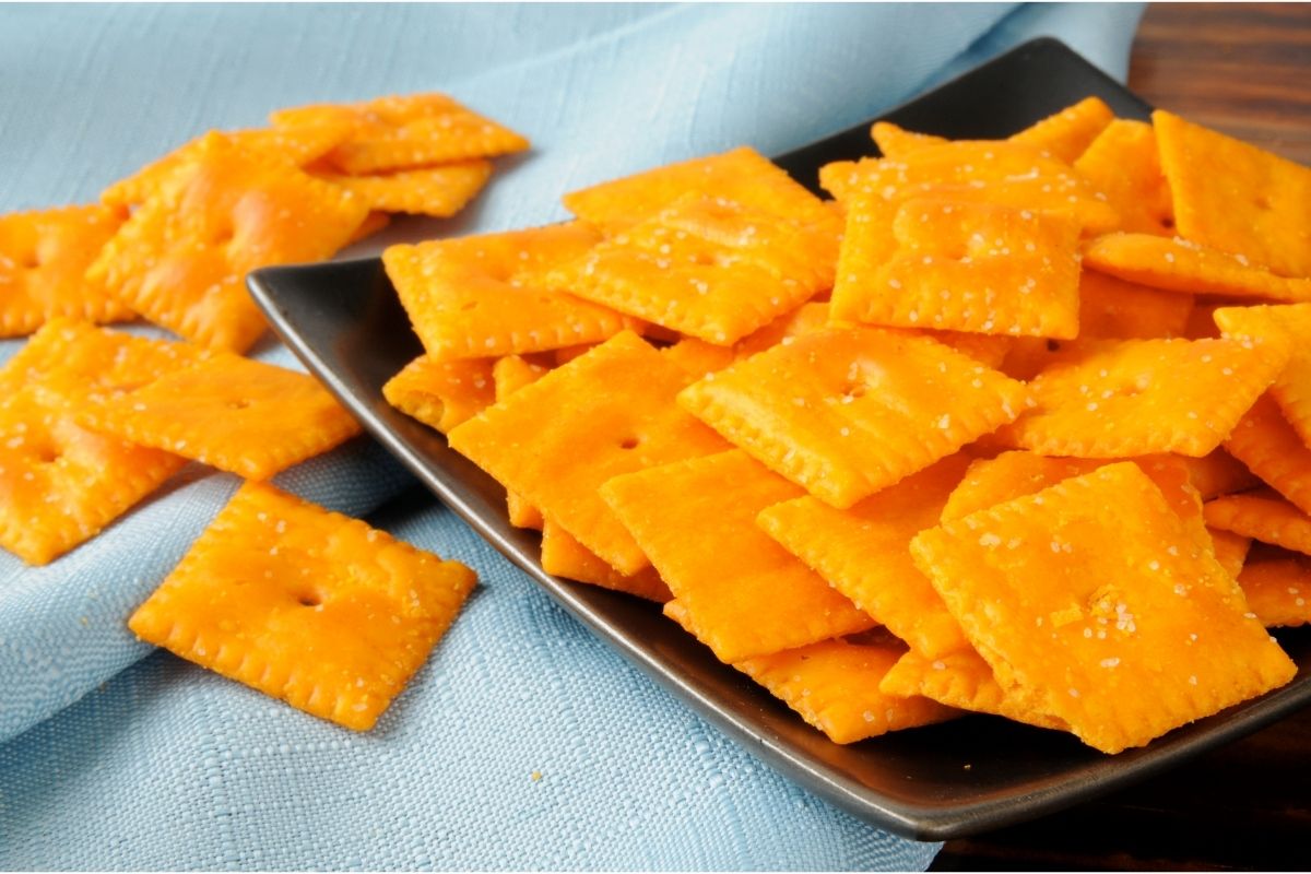 Top 7 Low-Carb and Keto-Friendly Crackers Brands to Buy - Butter And ...