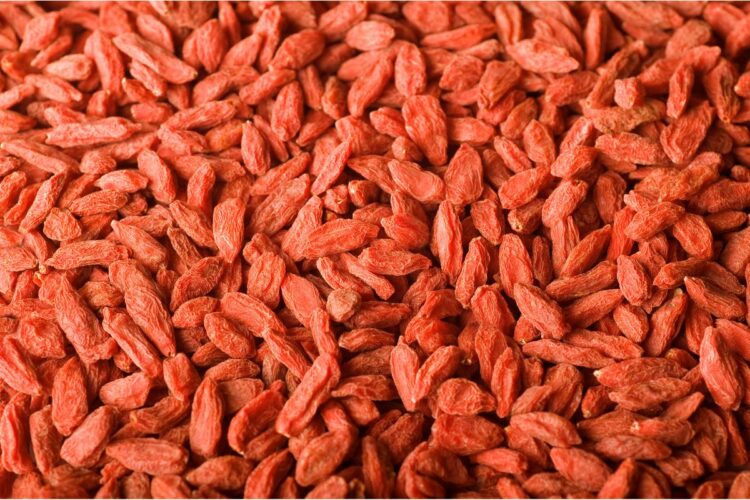 Goji Berries – What They Taste Like And Are They Good? - Butter And ...